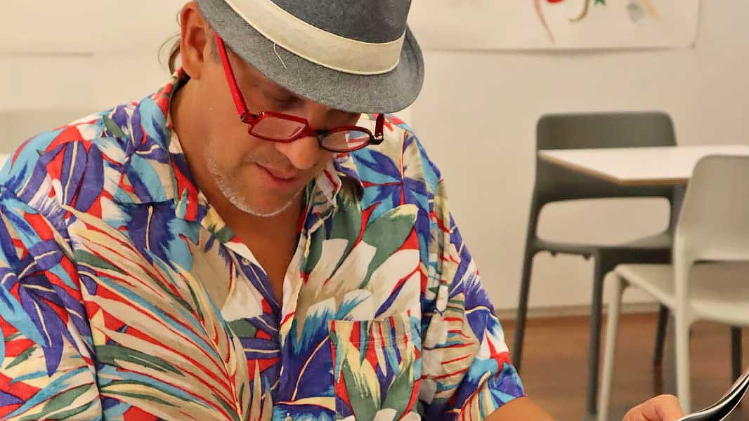 El compositor Adrián Suárez gana el tercer premio en el concurso de ...